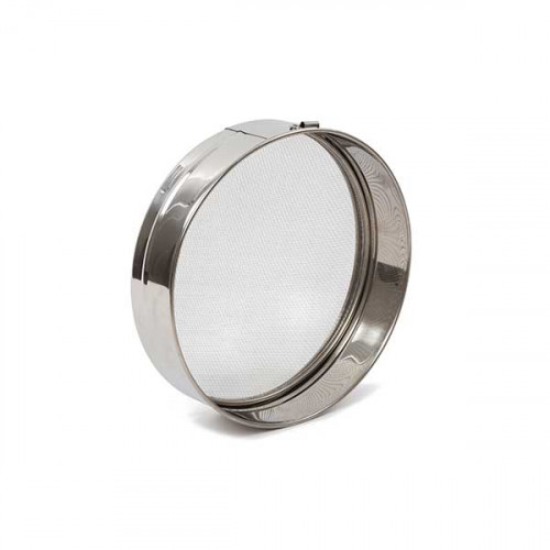 Stainless steel sieve with interchangeable bottoms